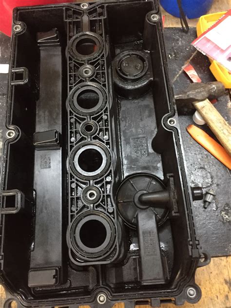 Замена мембраны клапанной крышки и задних колодок — Opel Astra J, 1,6 л ...