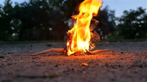 Diccionario Utópico De Teatros Cómo Mirar Al Futuro Desde El Arte