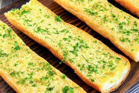 How To Use Garlic Butter For Garlic Bread Vxne