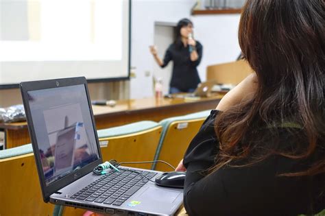 時隔一年，簡報藝術烘焙坊再次回到北藝大分享、 簡報藝術烘焙坊 Slideart