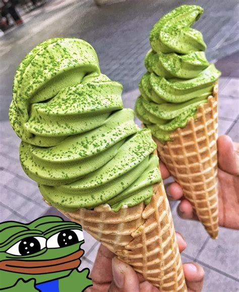 Two Scoops R Apustaja