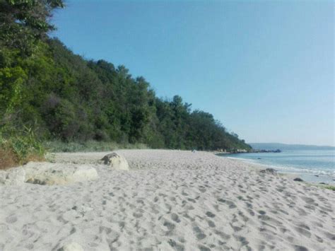 Нашенец качи СНИМКИ от уникален роден плаж и си навлече гнева на мрежата Галерия Блиц