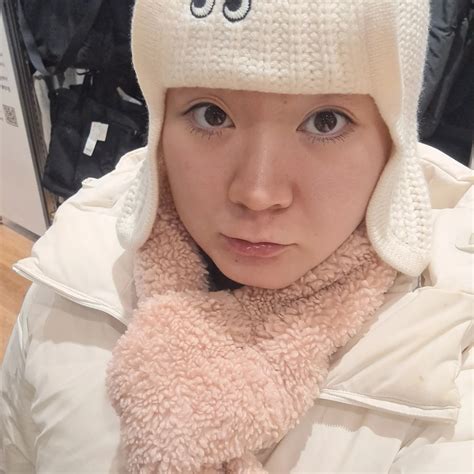 Mazzy김메지 Uniqlo Is Beautiful Instagram