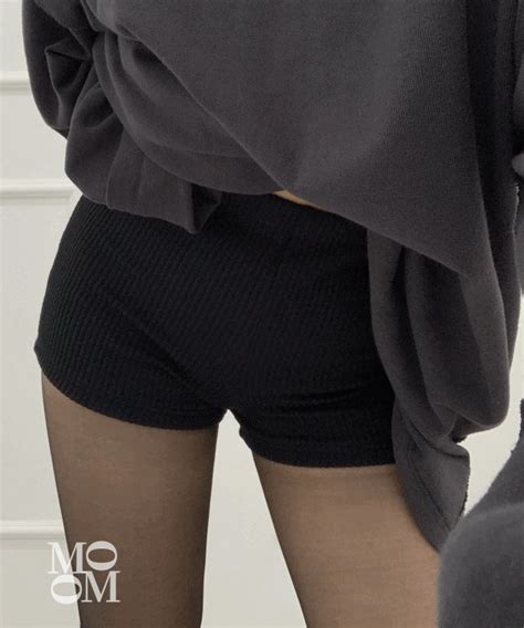 🚀당일배송🚀] 마이크로 슬림핏 니트 숏팬츠 에이블리