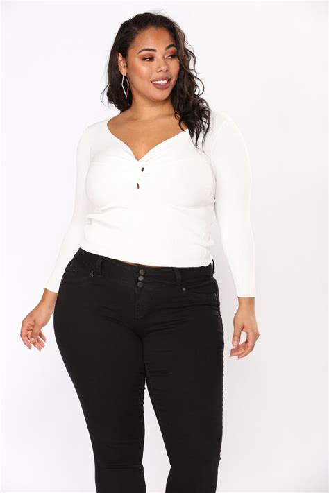 Plus Size And Curve Clothing Womens Dresses Tops And Bottoms