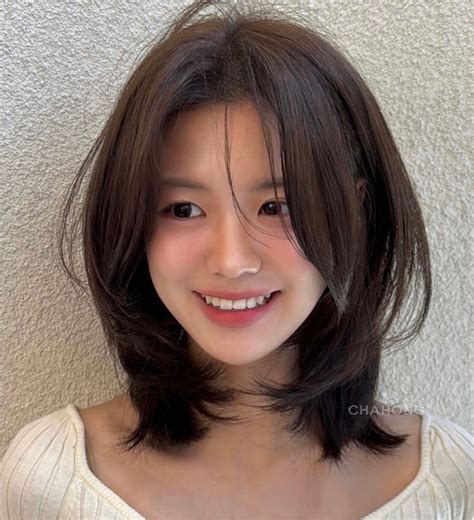 반포미용실 차홍룸 반포점 황주영 중간머리펌 보더펌 빌드펌 차홍룸황주영 미디움기장에서 많은 사랑을 받는보더펌 어깨에 닿아 자연스럽게 뻗는 컬도 예뻐요🤍 손질법도