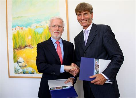 Stiftungsprofessur Von Dspace Für Die Universität Paderborn