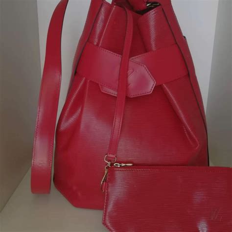 ვერცხლები და ორიგინალი ჩანთები