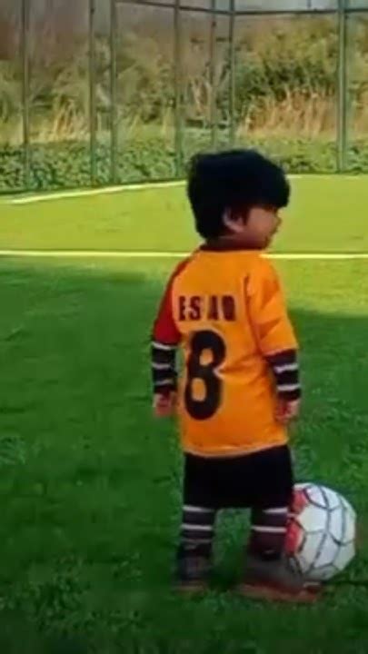 تدريب كره قدم طفل سعيد حمادي لاعب كره قدم صغير Futbol Football