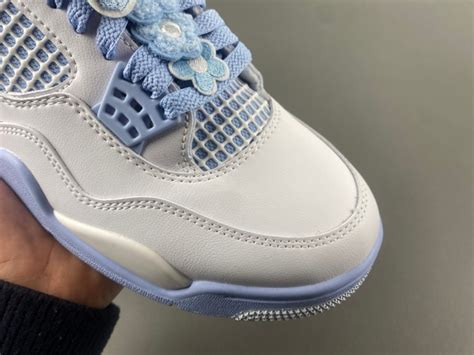 Air Jordan 4 Retro Forget Me Not