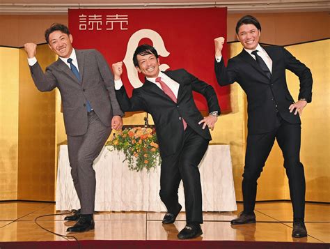 巨人・松田宣浩、引退会見でも「熱男～！」【写真複数】：中日スポーツ・東京中日スポーツ
