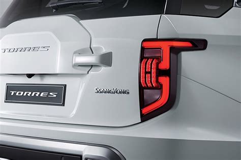 쌍용차 토레스 전기차부터 Kg 모빌리티 로고 붙는다