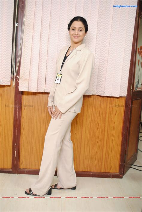 Devayani Actress Photoimagepics And Stills 135091