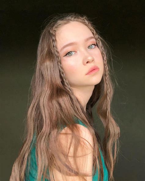 Kazakh X Russian Scrolller Kazakh X Russian Scrolller