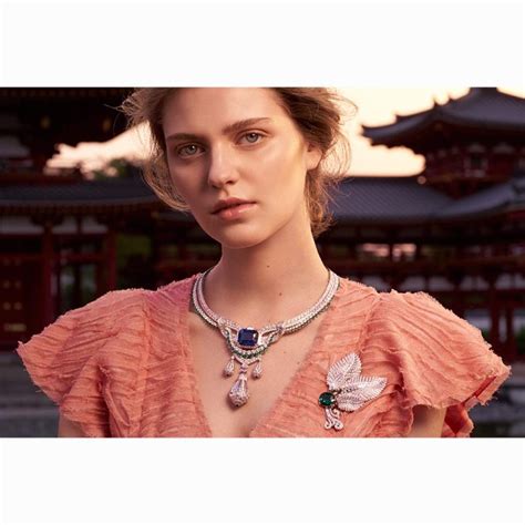 High Jewellery Van Cleef And Arpels Unveils Its Secret High Jewellery Dream