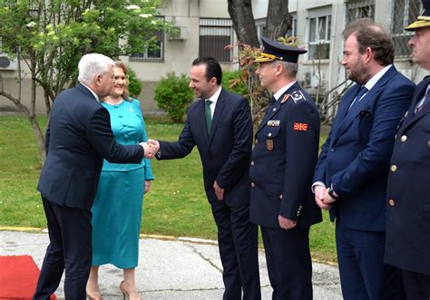 Средба на министерката за одбрана Петровска со романскиот колега Ангел