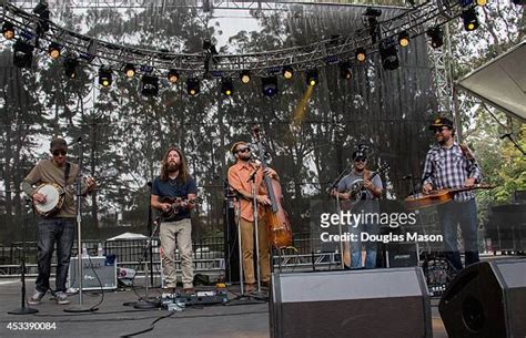 David Bruzza Photos And Premium High Res Pictures Getty Images