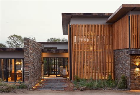 Ubuntu Lodge Nicholas Plewman Architects