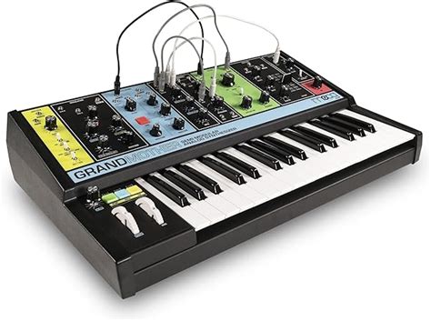 Amazon Com MOOG Grandmother Semi Modular Analog Keyboard Synthesizer With 32 Keys Built In