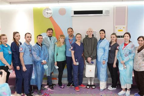 В Охматдиті виписали особливого пацієнта якому зробили трансплантацію кісткового мозку