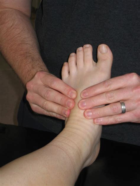 آموزش تصویری ماساژ پا قبل از رابطه جنسی حیاط خلوت