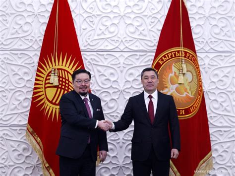 УИХ ын дарга Г Занданшатар Бүгд Найрамдах Киргиз Улсын Ерөнхийлөгч С