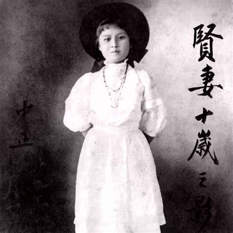 宋氏三姐妹罕见照你见过十岁的宋美龄吗图5是参加蒋介石葬礼