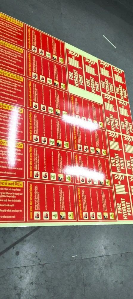 Green LED Exit Sign Board Input Voltage 220 Shape Rectangle At 1000 Piece In New Delhi