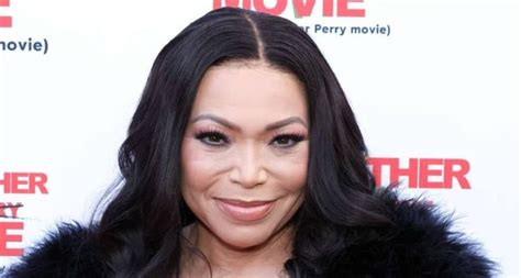 Tisha Campbell Body Measurements Height Weight Bra Size Shoe Size