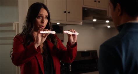 9 1 1s Howie ‘chimney Han And Maddie Buckleys Relationship Timeline