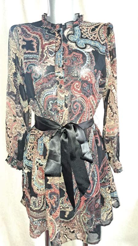 Платье — цена 130 грн в каталоге Короткие платья Купить женские вещи по доступной цене на Шафе