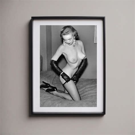Judy Oday 1950s Era British Pin Up Model 730 937 Black And White
