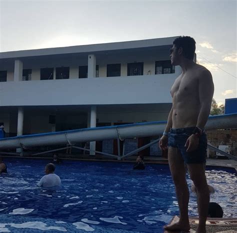 Colombiano Sexy Colombian Male Escort In Dubai