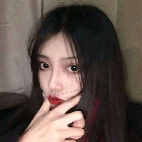 朋友圈可愛風句子：我問風扇我丑不醜，結果它搖了一晚上的頭 每日頭條
