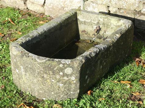 Bow Fronted Pump Trough Holloways Garden Antiques