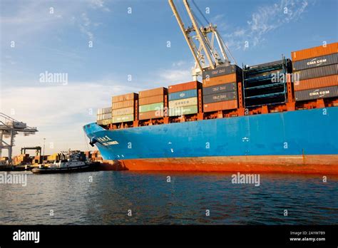 Container Ship “cscl Summer” Unloading At The Port Of Oakland San