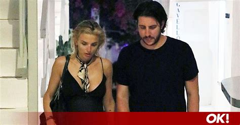 Κατερίνα Λιόλιου Έκανε το επόμενο βήμα στη σχέση της με τον Χάρη Παπατζάνη