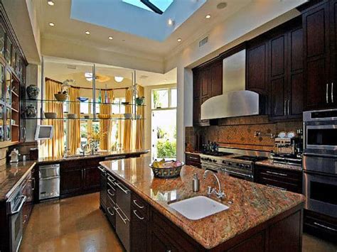60 Stunning Celebrity Kitchen Designs Photo Gallery
