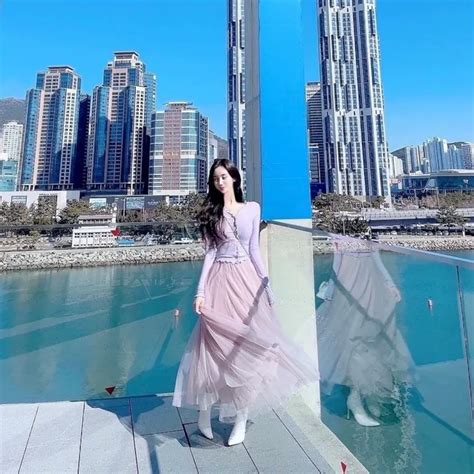 기획 당일발송 페어리 벨 연보라 프릴 브이넥 가디건 샤 스커트 투피스 세트 연보라 민트 에이블리 스토어