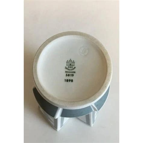 Bing And Grondahl Curved Vase By Lisa Enquist No 5819 1898 For Sale At 1stdibs