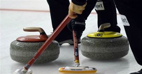 스코틀랜드 무인도에서 온 컬링스톤지구에서 가장 단단한 화강암