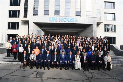 Ерөнхий сайд Л Оюун Эрдэнэ Монгол дахь Нэгдсэн Үндэстний Байгууллагад зочилж баяр хүргэв