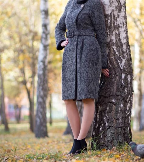 Скачать картинки Manteau Femme En Laine Gris стоковые фото Manteau Femme En Laine Gris в