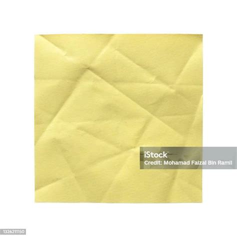노란색 종이 메모 구겨진 포스터 템플릿 포스터 모형 격리된 흰색 잘라내길 접착식 메모지에 대한 스톡 사진 및 기타 이미지 접착식 메모지 주름 질감 Istock
