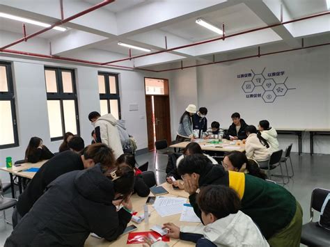 创新创业协会举办创业逐梦之旅第一届创业沙盘挑战赛 创新创业学院