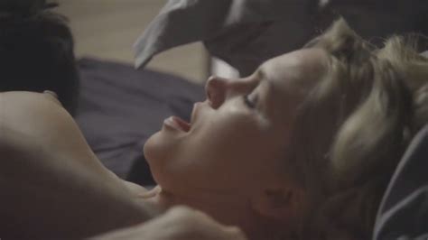 Natasha Henstridge Nuda Anni In Badge Of Honor
