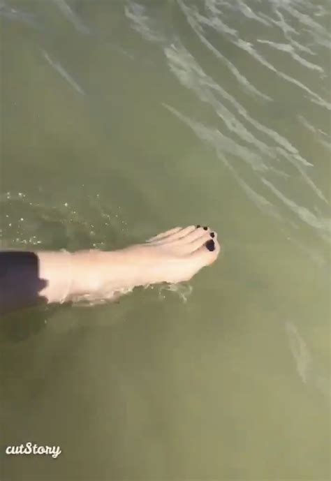 Samantha Browns Feet