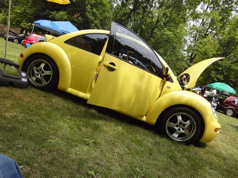 June Jitter Bug 2024 Vintage Beetle Car Photos