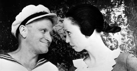 [로빈 윌리엄스 사망] 로빈 윌리엄스 80년 히트작 뽀빠이서 올리브와 포즈