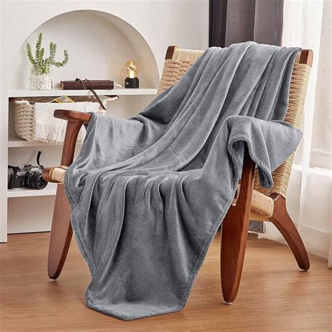 10 Incredible Fleece Blanket Throw For 2023 Citizenside